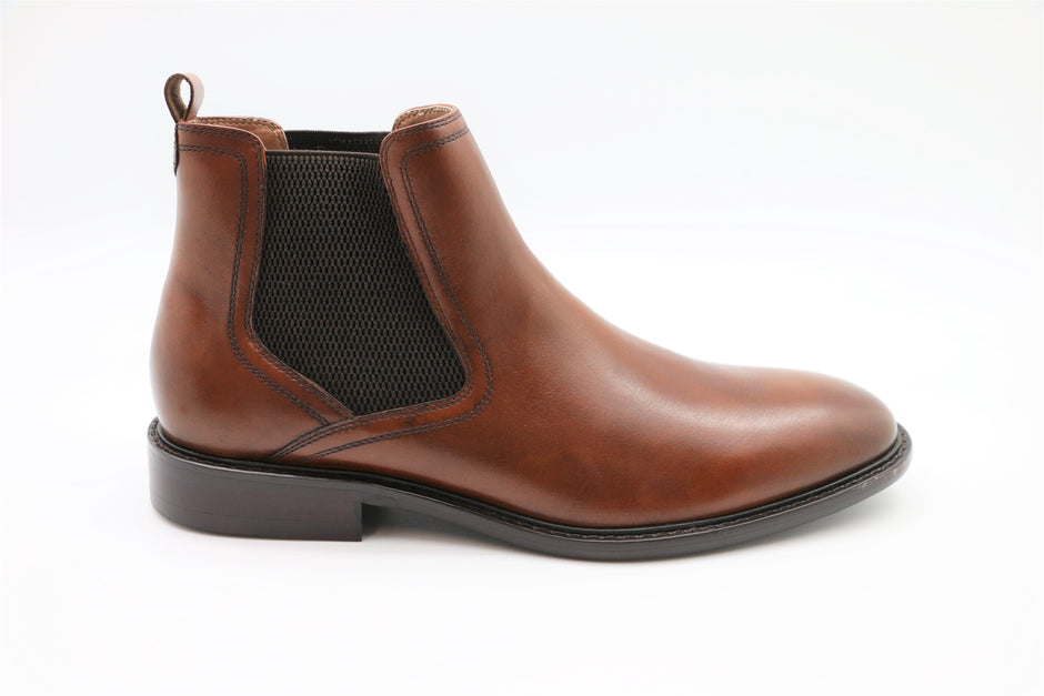 Footwear – Tony Barlow